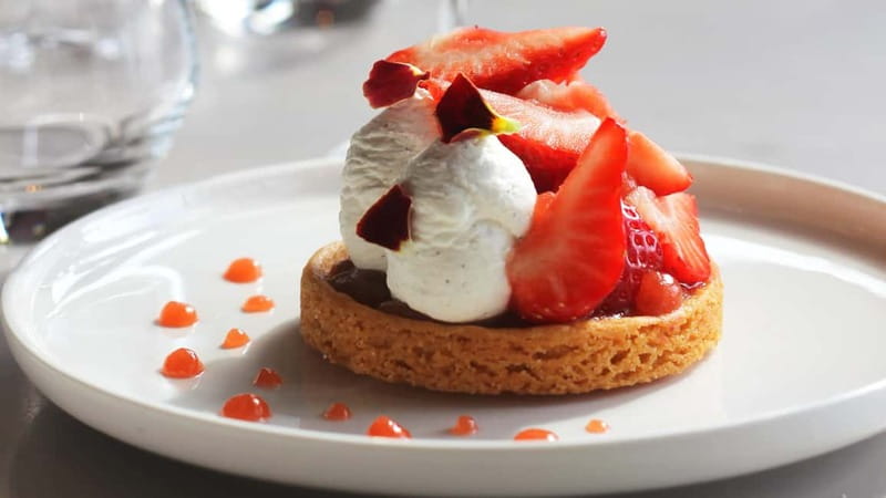 Paris: Early Dinner at Madame Brasserie in the Eiffel Tower - FAQ