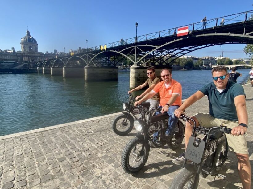 Paris: Eiffel Tower and Notre Dame Night Tour by E-Bike - A Deep Dive into the Paris Night E-Bike Tour
