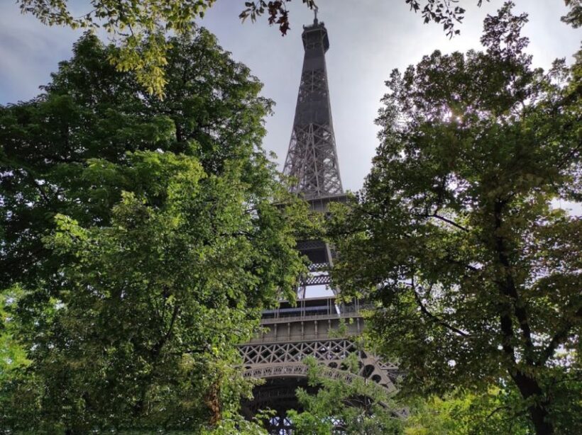 Paris: Eiffel Tower Entry Ticket with Optional Summit Access - Meeting Point and Practical Tips