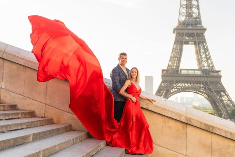 Paris: Eiffel Tower Glamor Photoshoot with Dress Options - What Reviewers Say