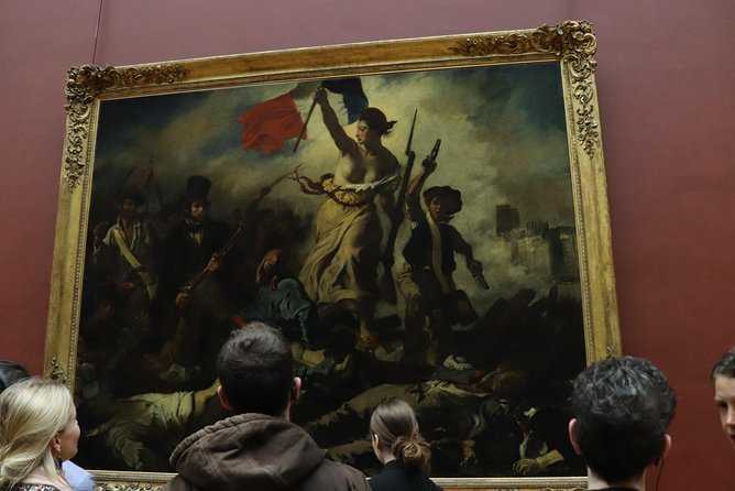 Paris Eiffel Tower, Notre Dame, Louvre and Montmartre Guided Tour - Visiting the Louvre Museum