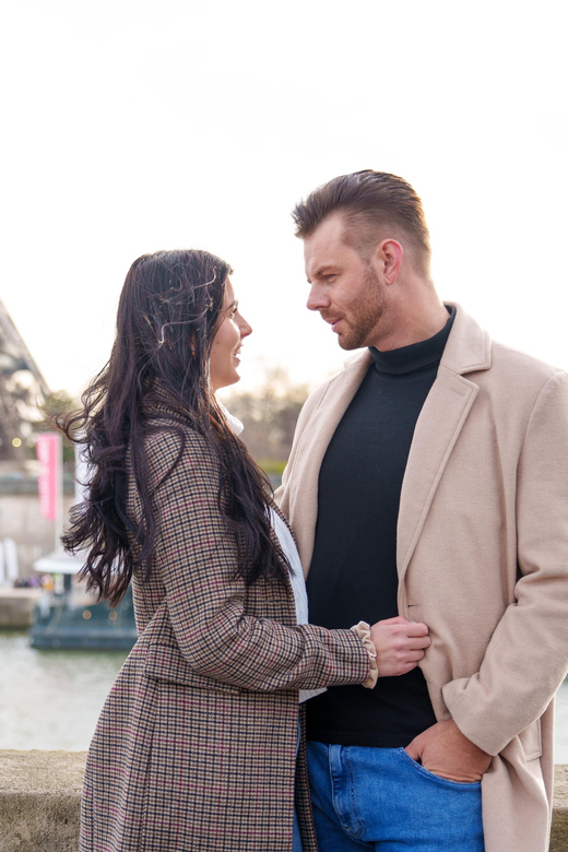 Paris: Eiffel Tower Photoshoot with a Professional - FAQ