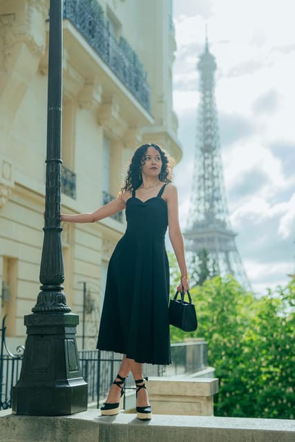 Paris: Eiffel Tower Private Photo Session - The Experience Provider: Shithila
