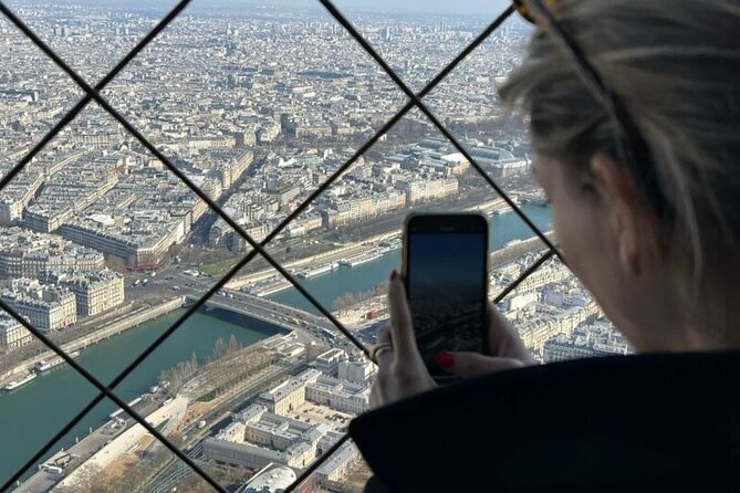 Paris: Eiffel Tower Summit Semi-Private Guided Tour Max 6 People - What to Expect During the Tour