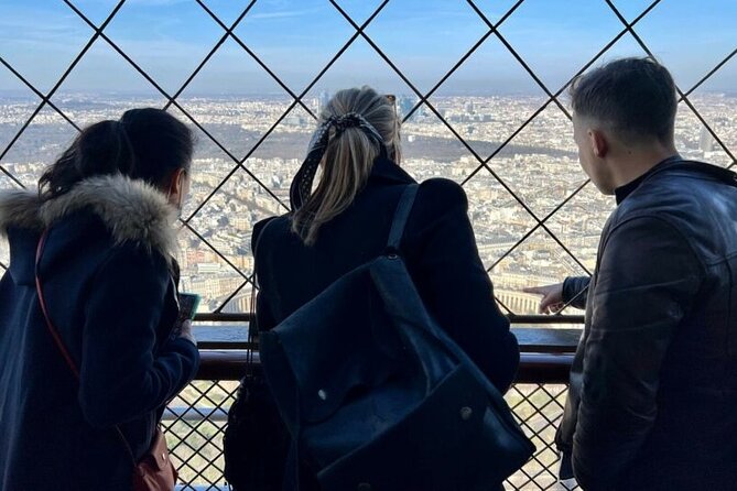 Paris: Eiffel Tower Summit Semi-Private Guided Tour Max 6 People - Customer Feedback and Experiences
