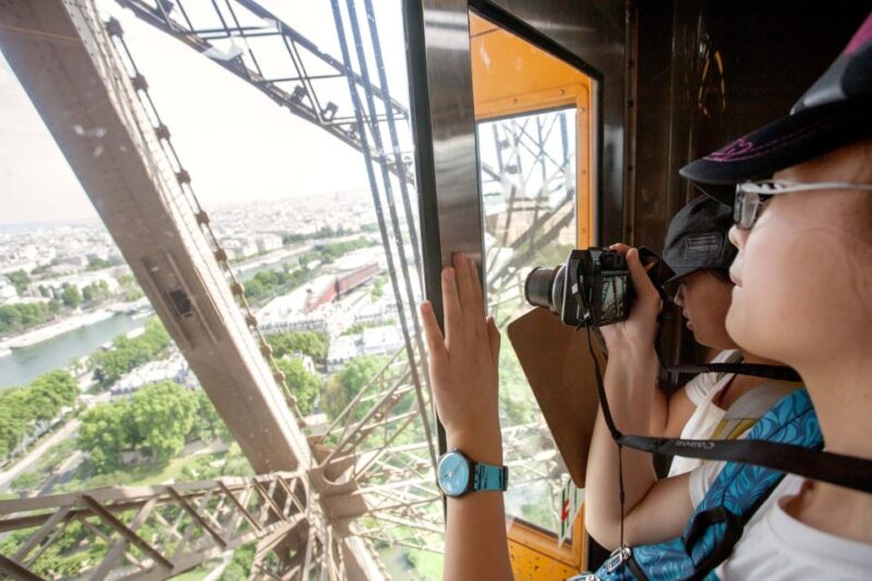 Paris: Eiffel Tower Tickets and City Bus Tour - FAQ