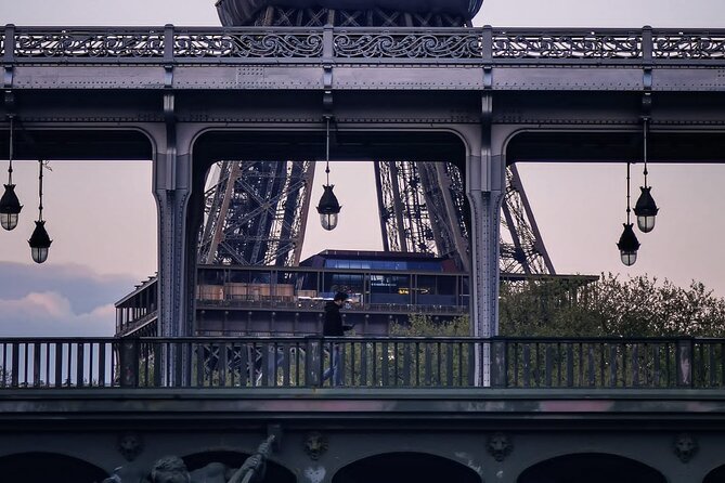 Paris En Scene 3 Course Seine River Dinner Cruise - Special Dietary Options and Accommodations