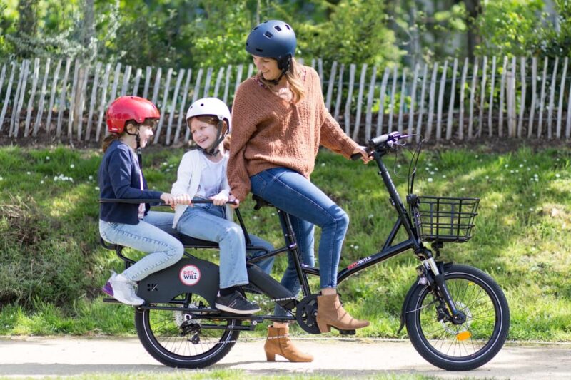 PARIS: Family e-bike longtail renting - What to Expect During Your Day