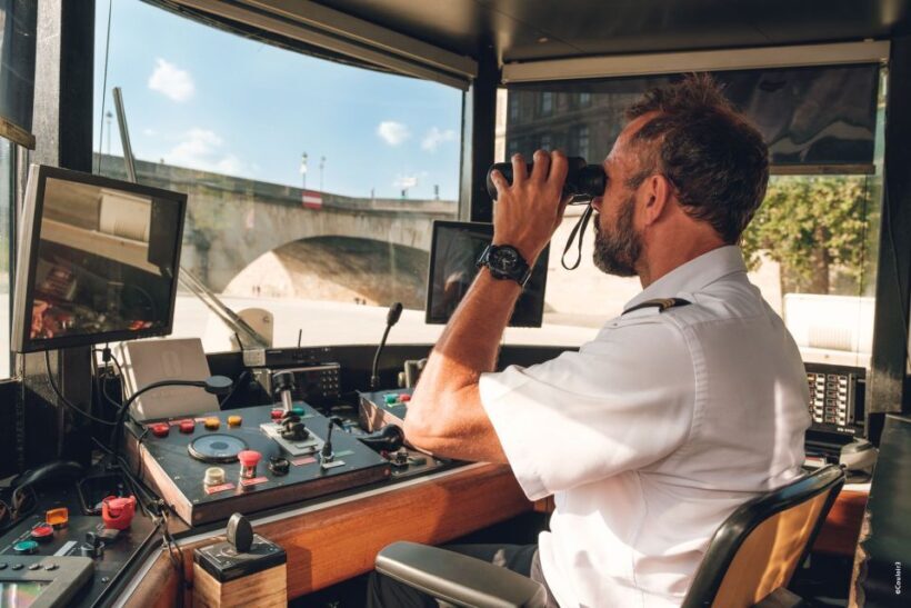 Paris: Family-Friendly River Seine Guided Cruise - Who Should Consider This Tour?