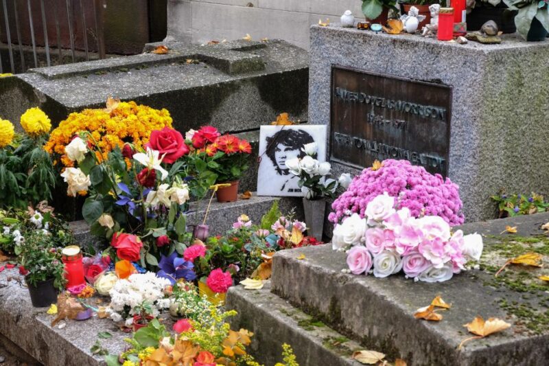 Paris: Famous Graves of Pere Lachaise Cemetery Guided Tour - Accessibility Considerations and Restrictions