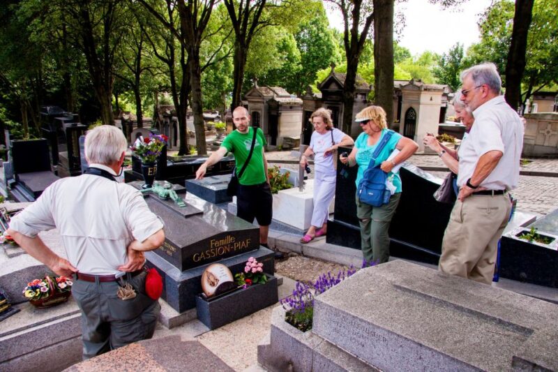 Paris: Famous Graves of Pere Lachaise Cemetery Guided Tour - Customer Feedback and Ratings