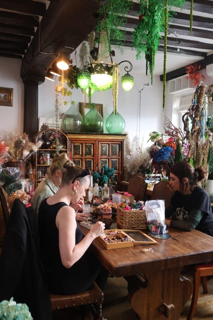 Paris: Floral scented Candle making worskshop - A Detailed Look at the Paris Floral Scented Candle Making Workshop