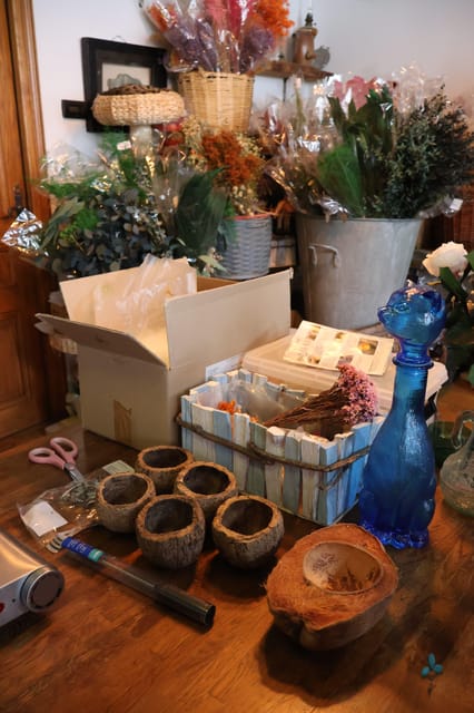 Paris: Floral scented Candle making worskshop - An In-Depth Look at What You Can Expect