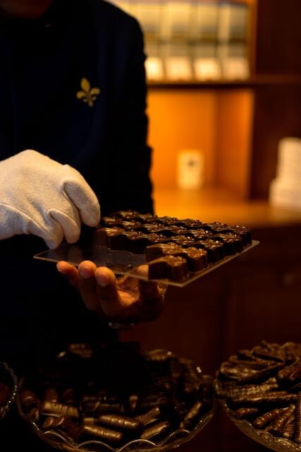Paris: Gastronomy & Wine Tour by a Culinary School - Key Points