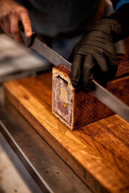Paris: Gastronomy & Wine Tour by a Culinary School - Exploring the Itinerary and Stops