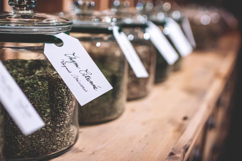 Paris: Gin-Making Workshop with Tasting & Bottle in English - Who Would Love This?