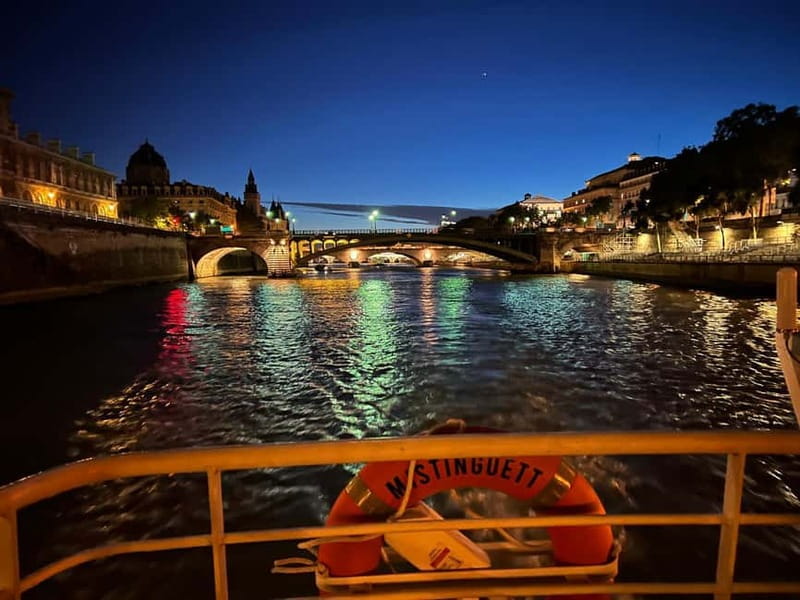 Paris: Gourmet 3-Course Dinner Cruise with French Wine - Discovering the Paris Gourmet Dinner Cruise: An Honest Look