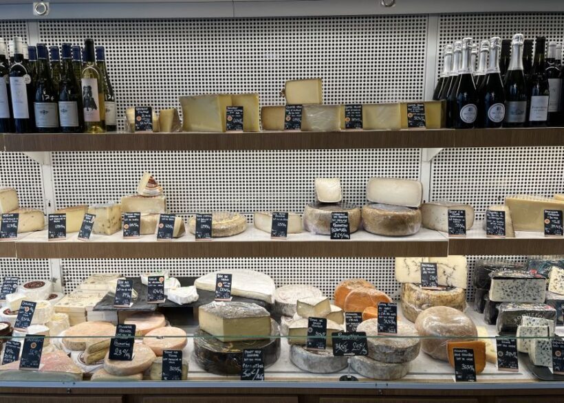 Paris: Guided Champagne & Food Tour in St-Germain-des-Pres - Discovering the Charm of Paris Through a Champagne & Food Tour in Saint-Germain-des-Prés