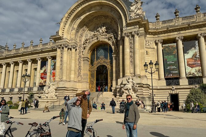 Paris: Guided City Sightseeing Tour by Bike/E-Bike - Who Is This Tour Best For?