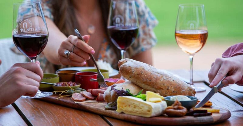 Paris: Guided Montmartre Walking Tour with Food & Wine - Key Points