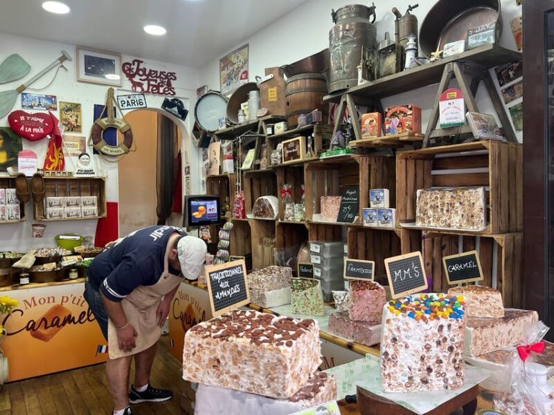 Paris: Guided Montmartre Walking Tour with Food & Wine - Frequently Asked Questions