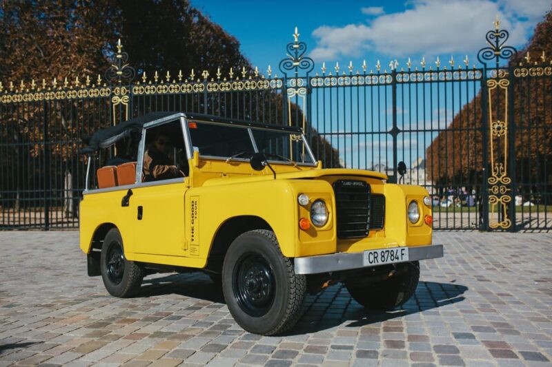 Paris: Guided Tour in a Vintage Land Rover - The Itinerary: What to Expect During Your Hour in Paris