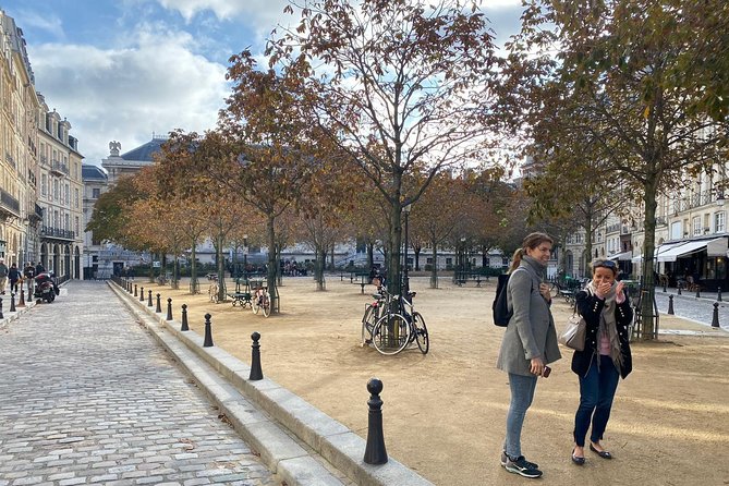 Paris Half Day Semi Private Tour With Private Options - Personalization Options