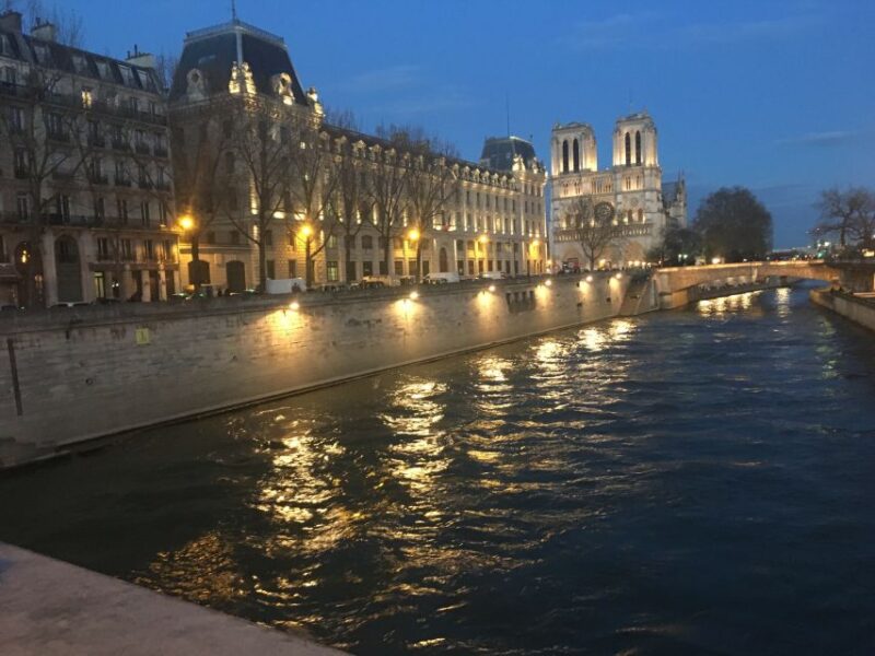 Paris: Happy Hour Evening Cruise on the Seine River - Important Considerations