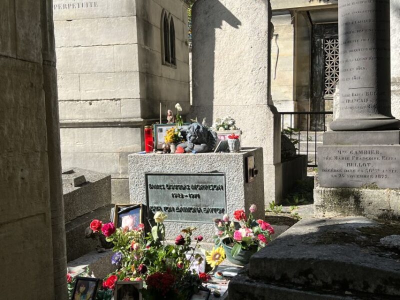 Paris: Haunted Père Lachaise Cemetery Guided Tour - Key Points