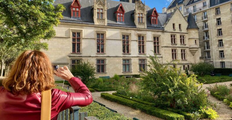 Paris: Hidden Marais Smartphone Audio Walking Tour - Discovering the 12th-Century City Walls and Saint-Paul