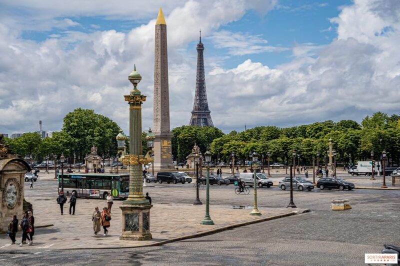 Paris Highlights + Food - Exploring Paris with a Local Guide