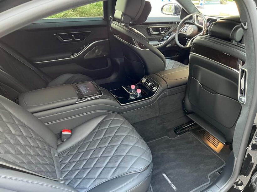 Paris: Historic Monuments Private Mercedes Limousine Charter - FAQ