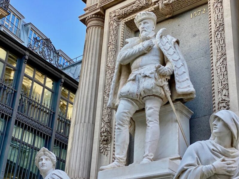 Paris: History of Crime Smartphone Audio Guide Walking Tour - Since You Asked