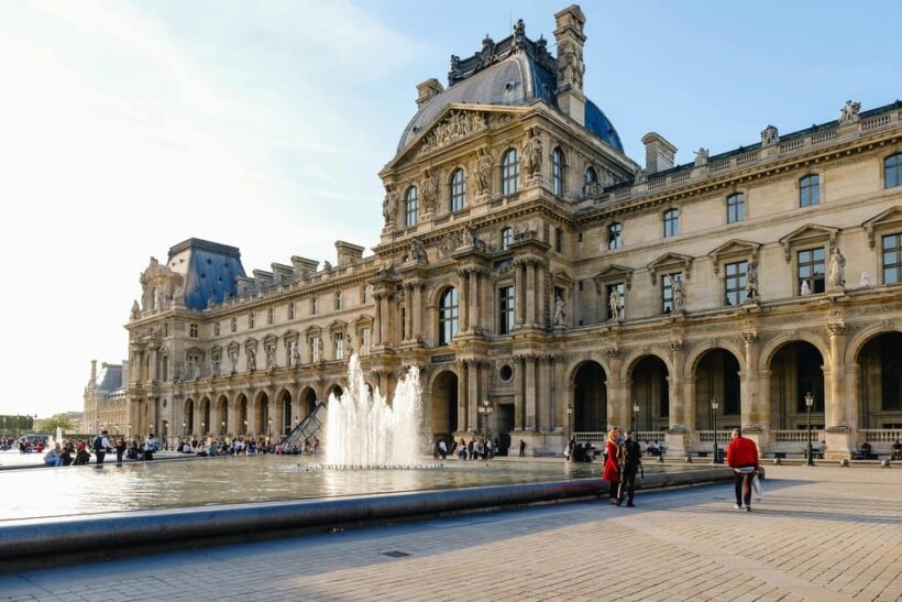 Paris in Winter: 3 days of adventure with a local guide - The experience of a small group