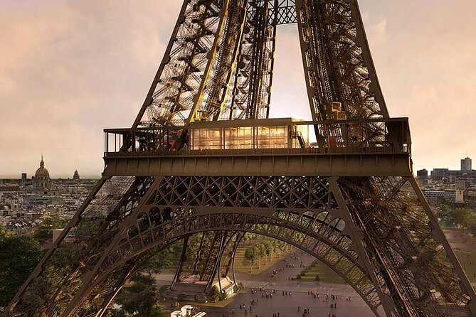 Paris Late Lunch at Eiffel Towers Madame Brasserie Restaurant - Unique Views of Paris