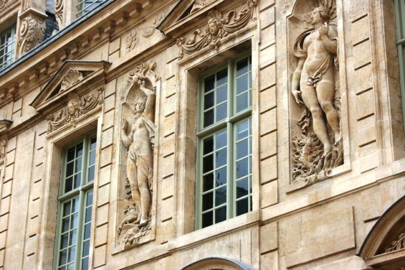 Paris: Le Marais Highlights Guided Small Group Walking Tour - Who Should Consider This Tour?