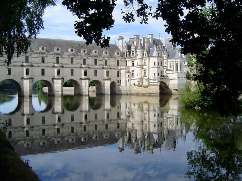 Paris: Loire Valley Castles Tour with Wine Tasting - A Deep Dive into the Loire Valley Castles Tour