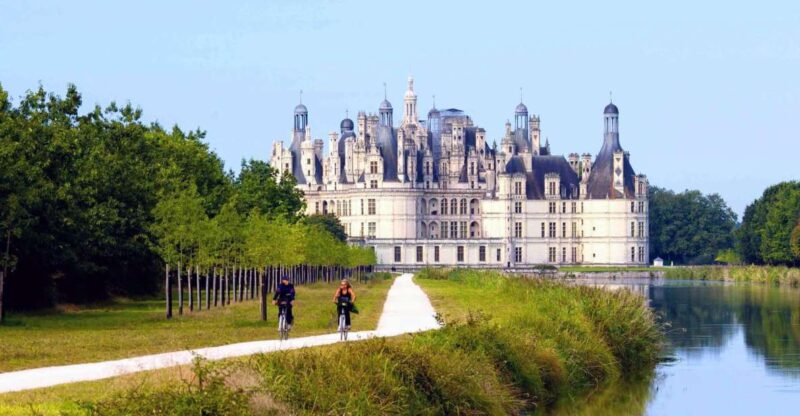 Paris: Loire Valley Chambord Castle, Wine Tasting & Lunch - Analyzing the Value