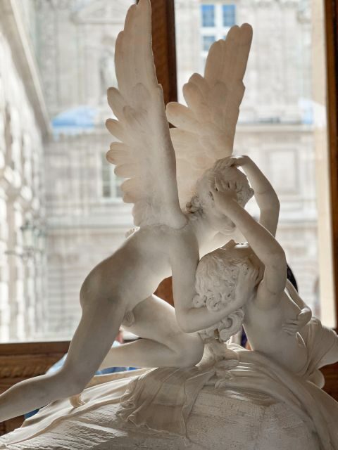 Paris: Louvre Mona Lisa Discovery Guided Tour with Ticket - The Experience in Practice