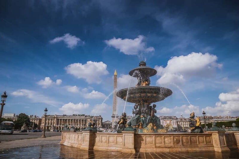 Paris: Louvre Museum Entry Ticket and Garden Walking Tour - Key Points