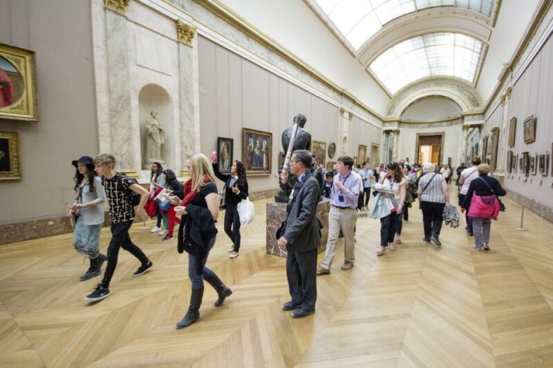 Paris: Louvre Museum Masterpieces Tour with Reserved Access - Discover the Louvre with Reserved Access and Expert Guidance