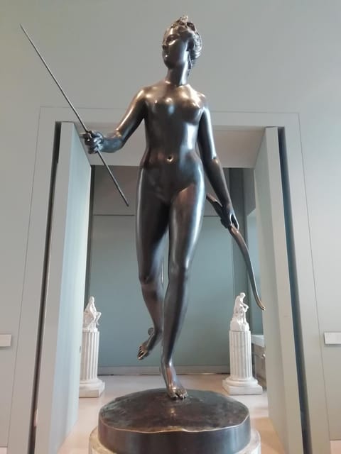 Paris: Louvre night tour with private guide - What to Expect from the Louvre Night Tour