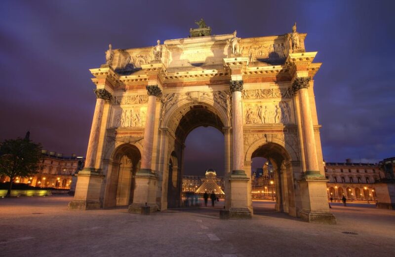 Paris: Louvre night tour with private guide - Who Should Consider This Experience?