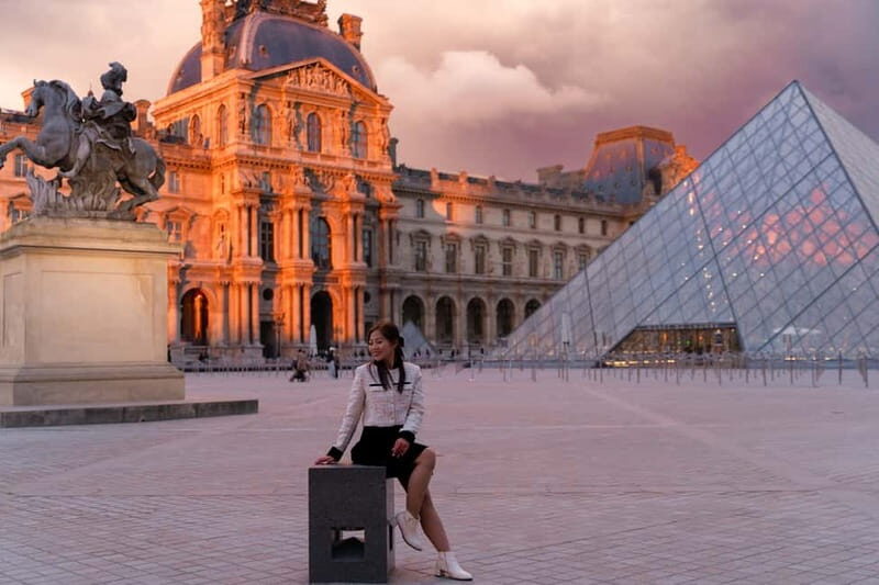 Paris: Louvre-Orsay professional photoshoot in  of Paris - Key Points