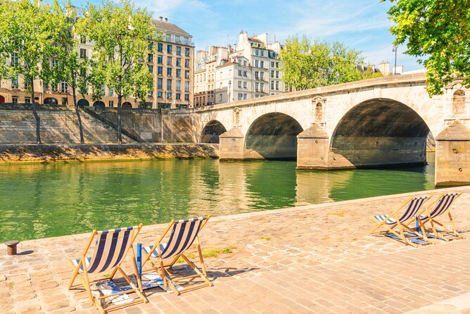 Paris (Marais District) Scavenger Hunt and Self-Guided Tour - Uncovering Parisian Landmarks