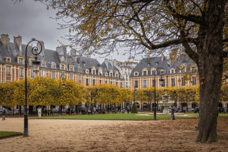 Paris: Marais District Walking Tour with a Local Guide - The Value of a Guided Walk in the Marais