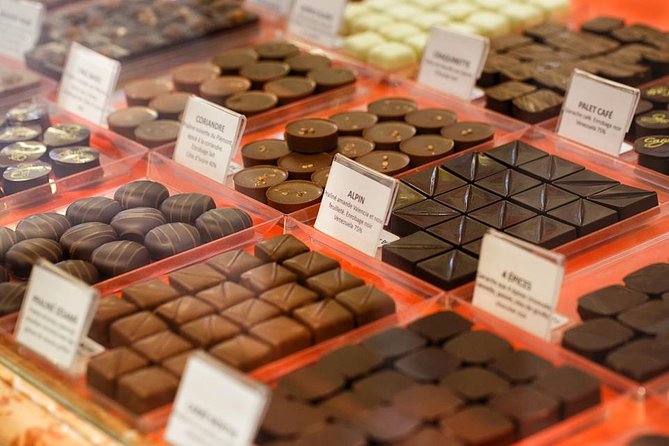 Paris Marché dAligre Walking Tour with Chocolate and Cheese Tasting - Discovering Marche dAligre: An Authentic Parisian Market