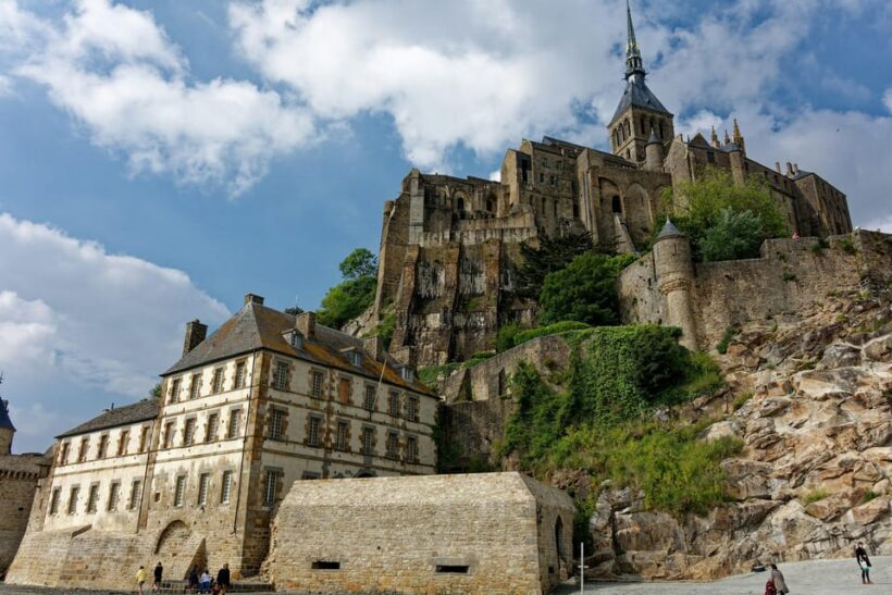 Paris: Mont Saint Michel Private Day Trip with Lunch - Is It Worth the Price?