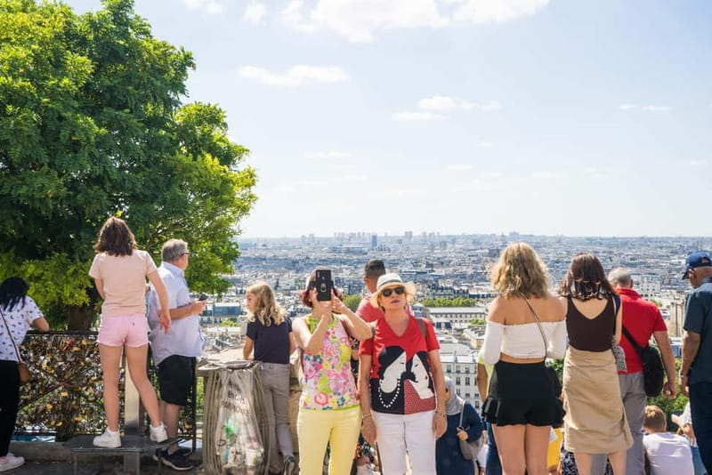 Paris Montmartre: 2-Hour City Tour in German - Final Words