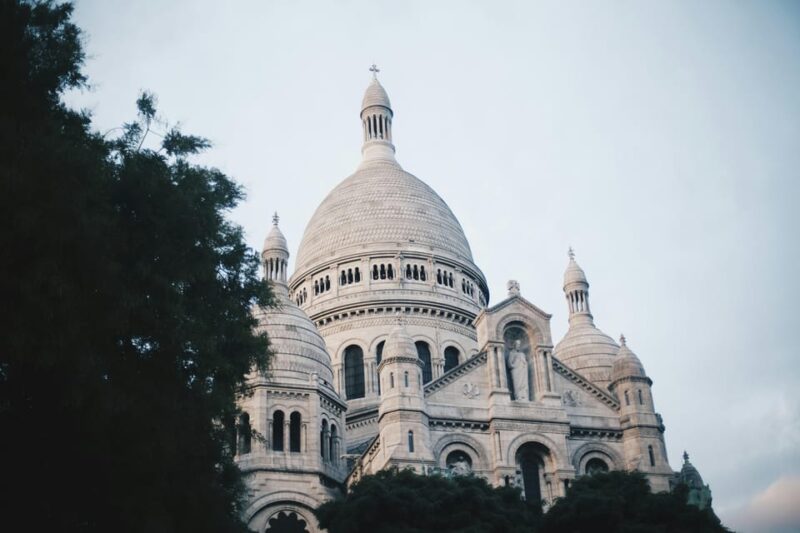 Paris: Montmartre, Champs Elysees, Trocadéro Walking Tour - A Closer Look at the Itinerary